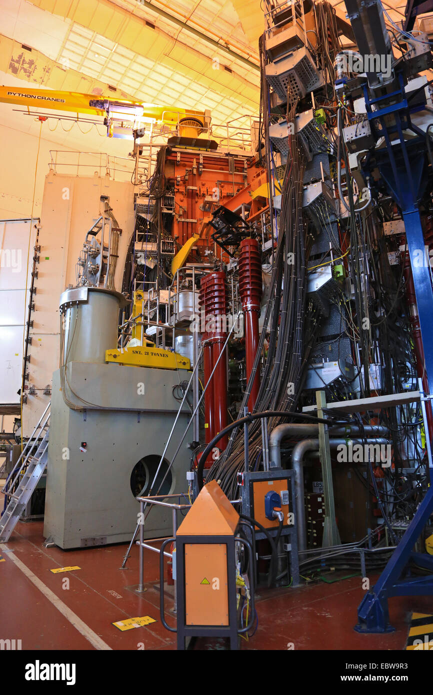 Le JET (Tokamak), est le plus grand et le plus puissant de l'expérience ...