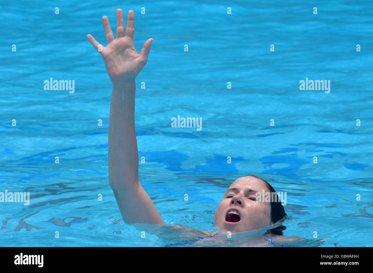 Noyades En Piscine Banque d'image et photos - Alamy