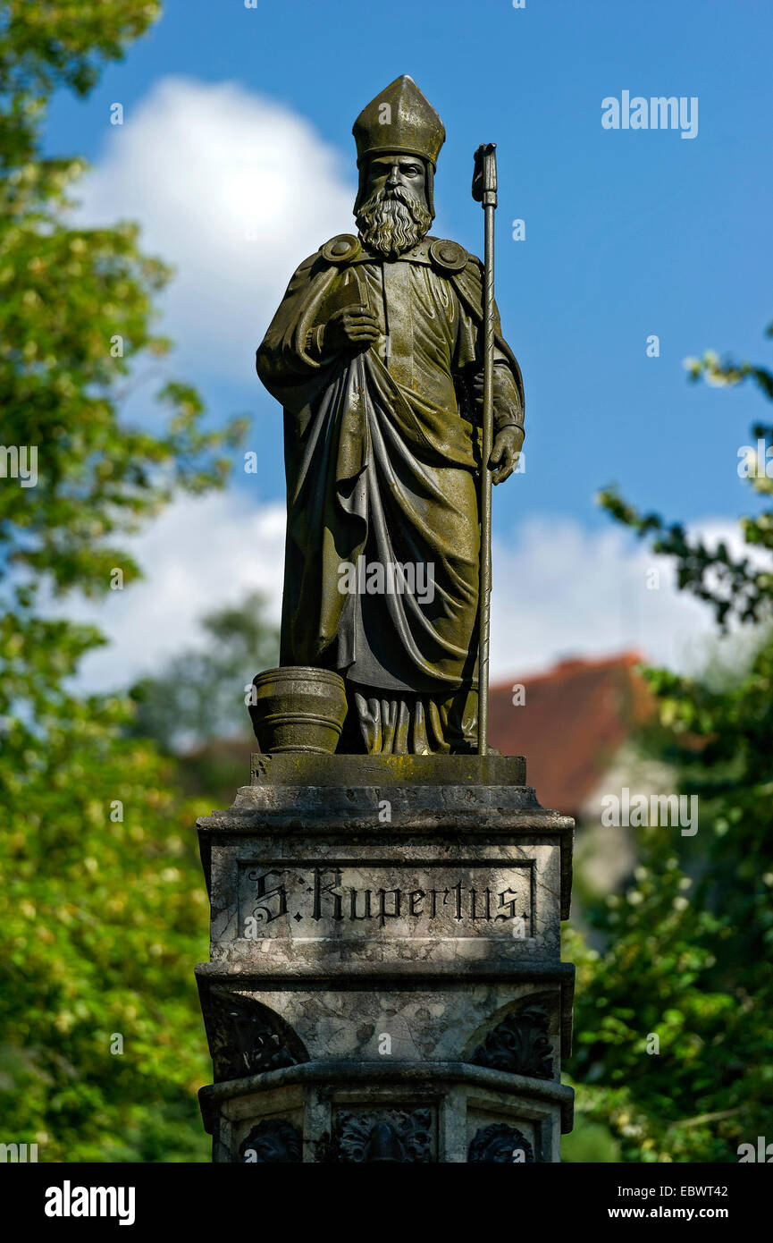 Statue of st rupert Banque de photographies et d’images à haute ...