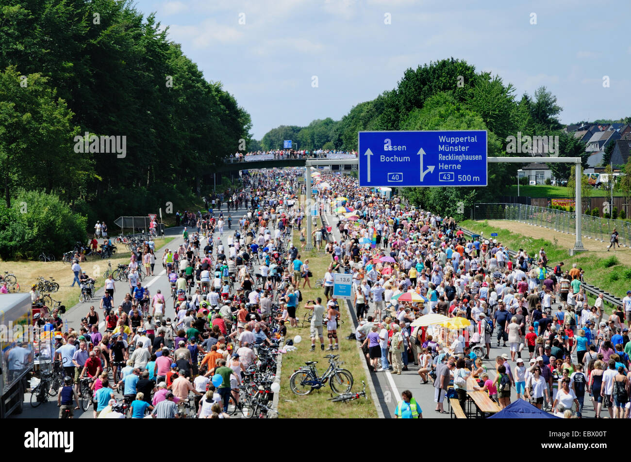 Autobahn a40 Banque de photographies et d’images à haute résolution - Alamy