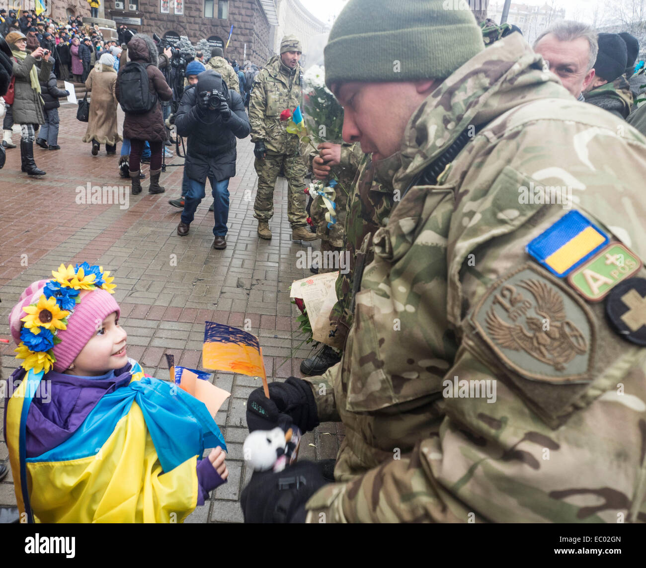 Kiev, Ukraine, le 06 décembre, 2014. Petite fille dans le pavillon ...