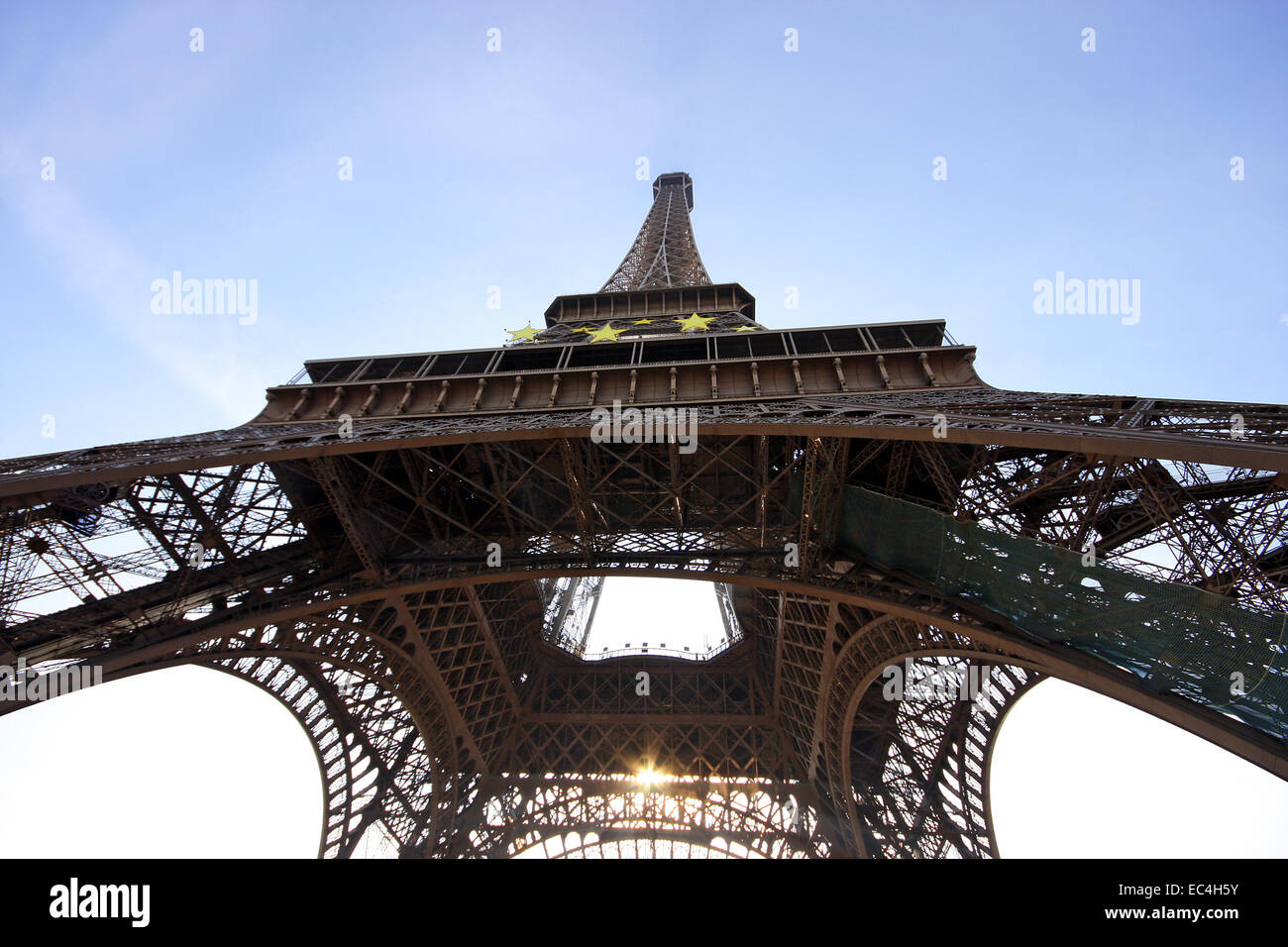 Paris eiffel tower tour eiffel steel rivets Banque de photographies et ...