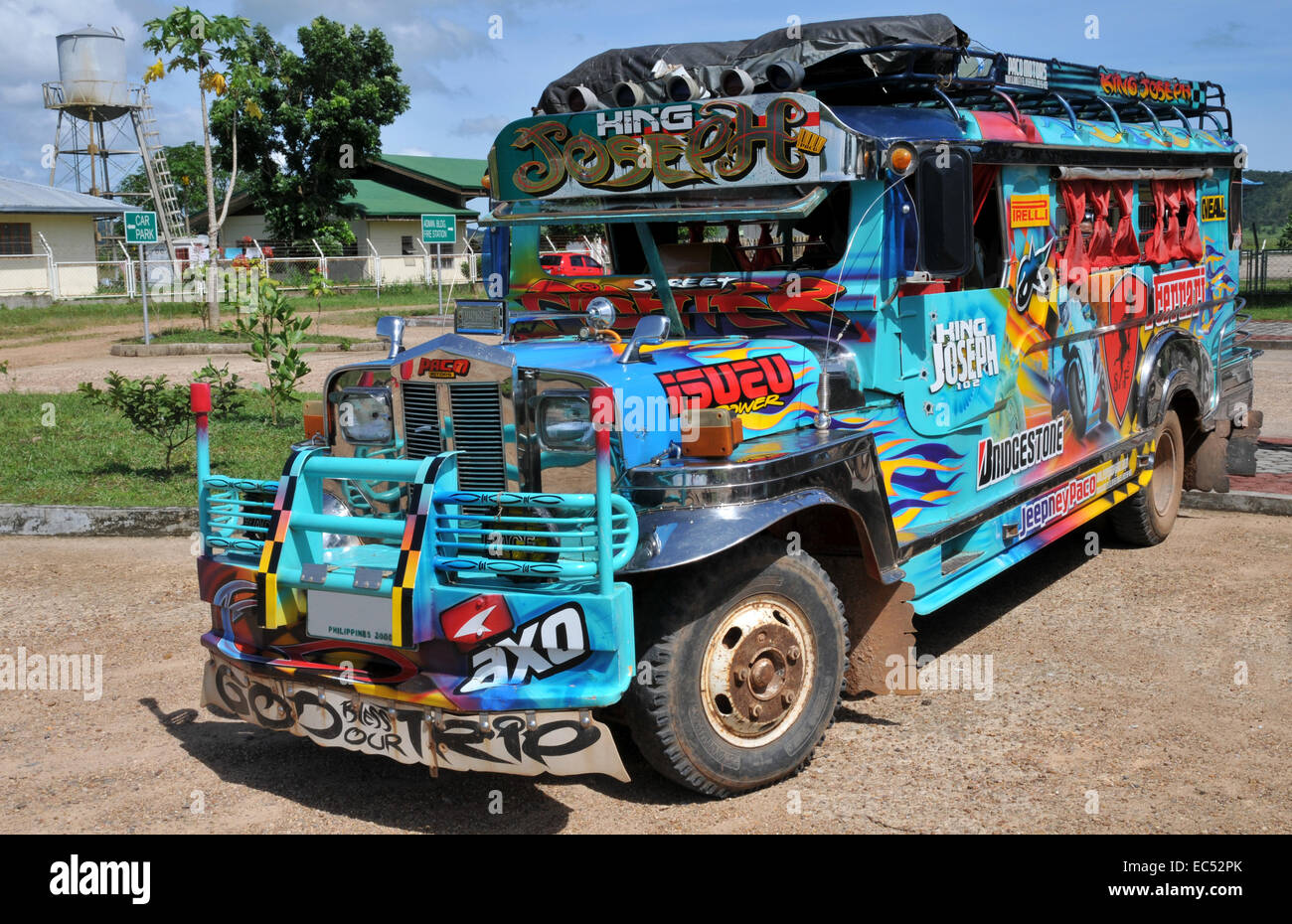Jeepney philippine filipino Banque de photographies et d’images à haute ...