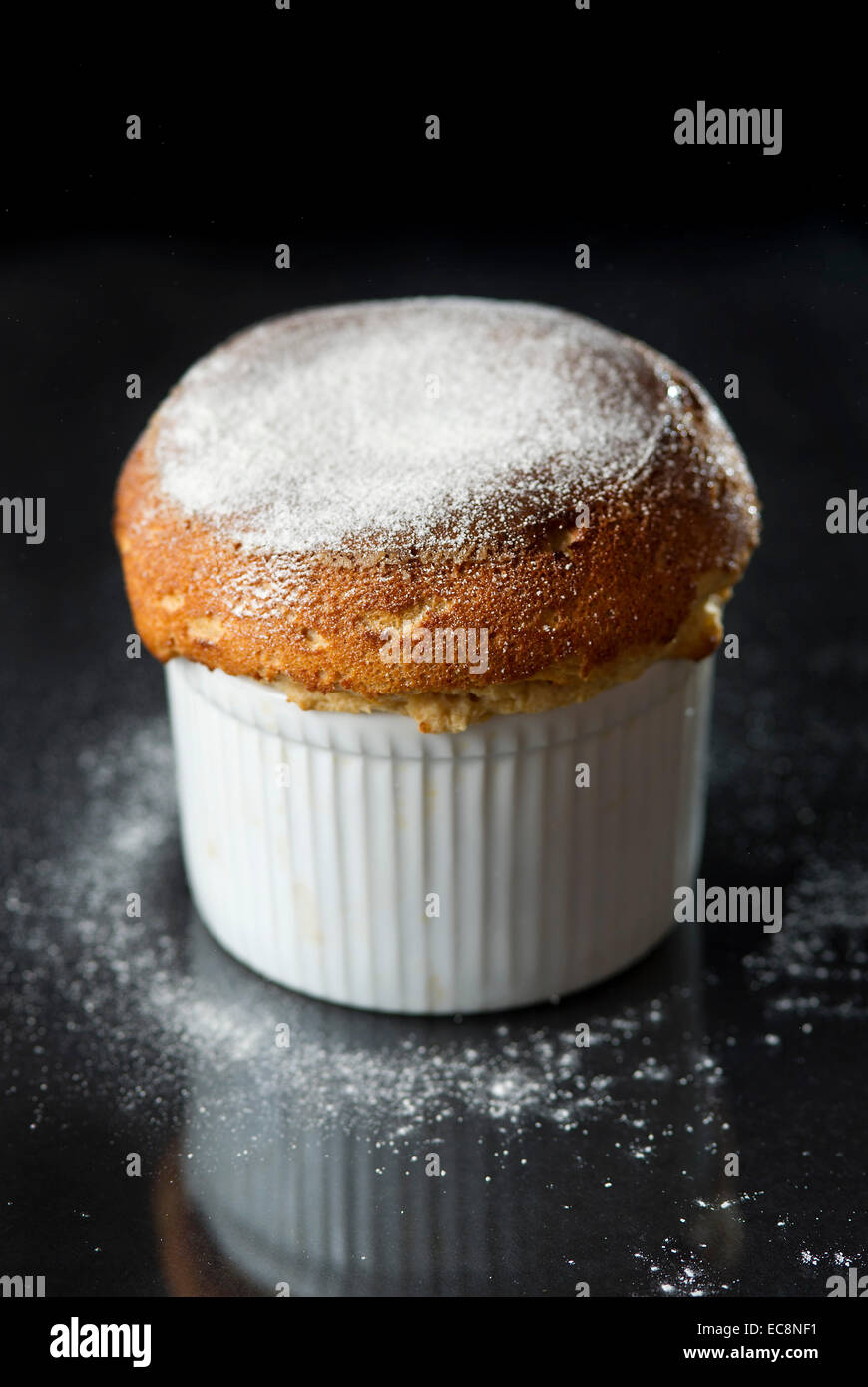 Chocolate souffle Banque de photographies et d’images à haute ...