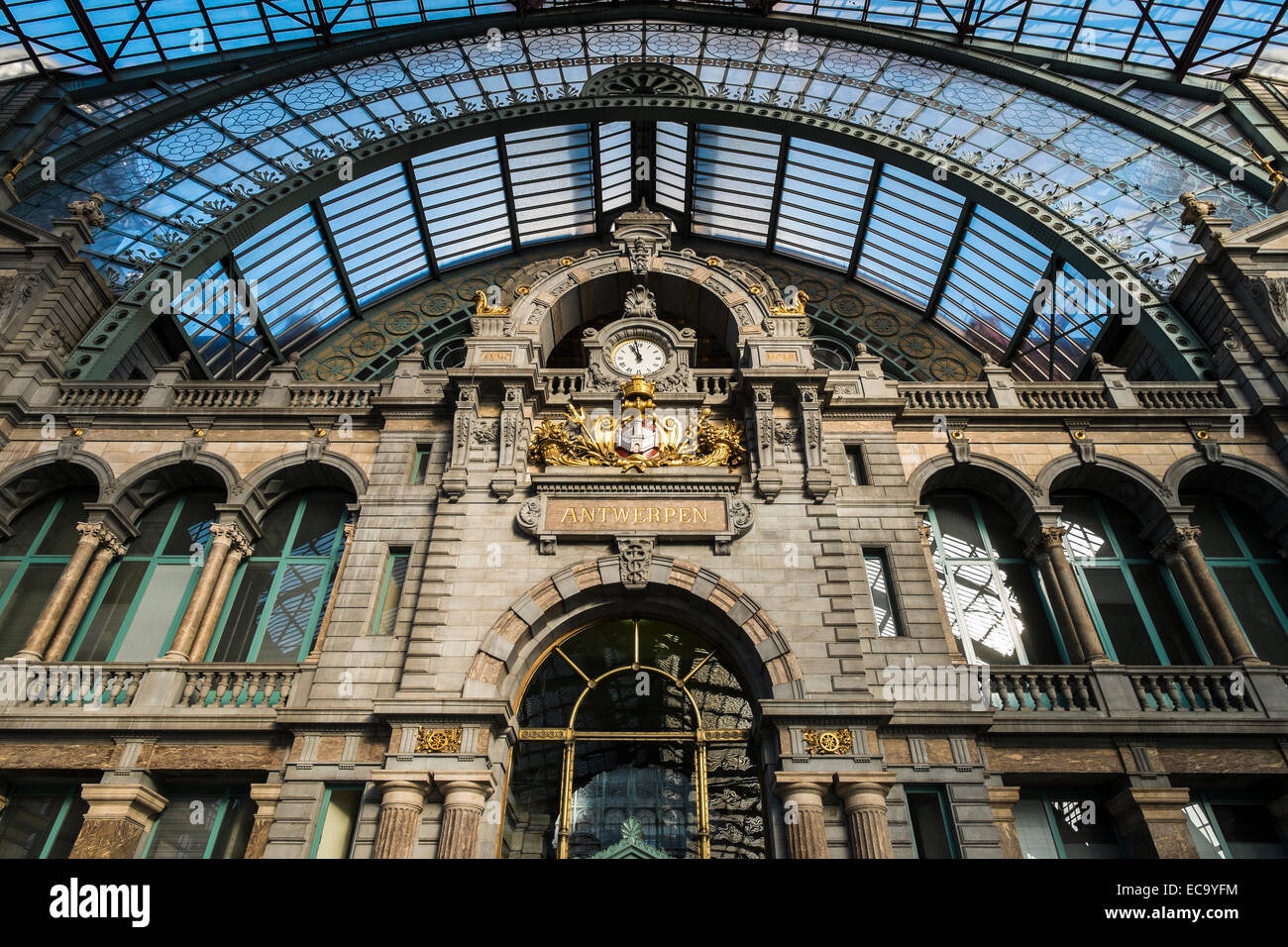 Antwerp central station Banque de photographies et d’images à haute ...