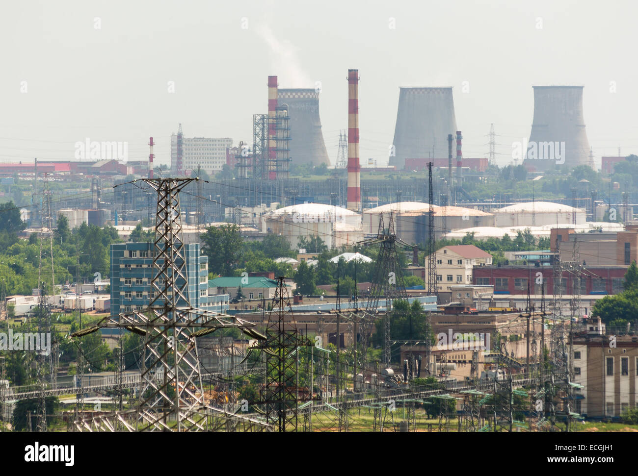 Zone de production d'extrême dans le district de Moscou Kapotnya. Voici ...