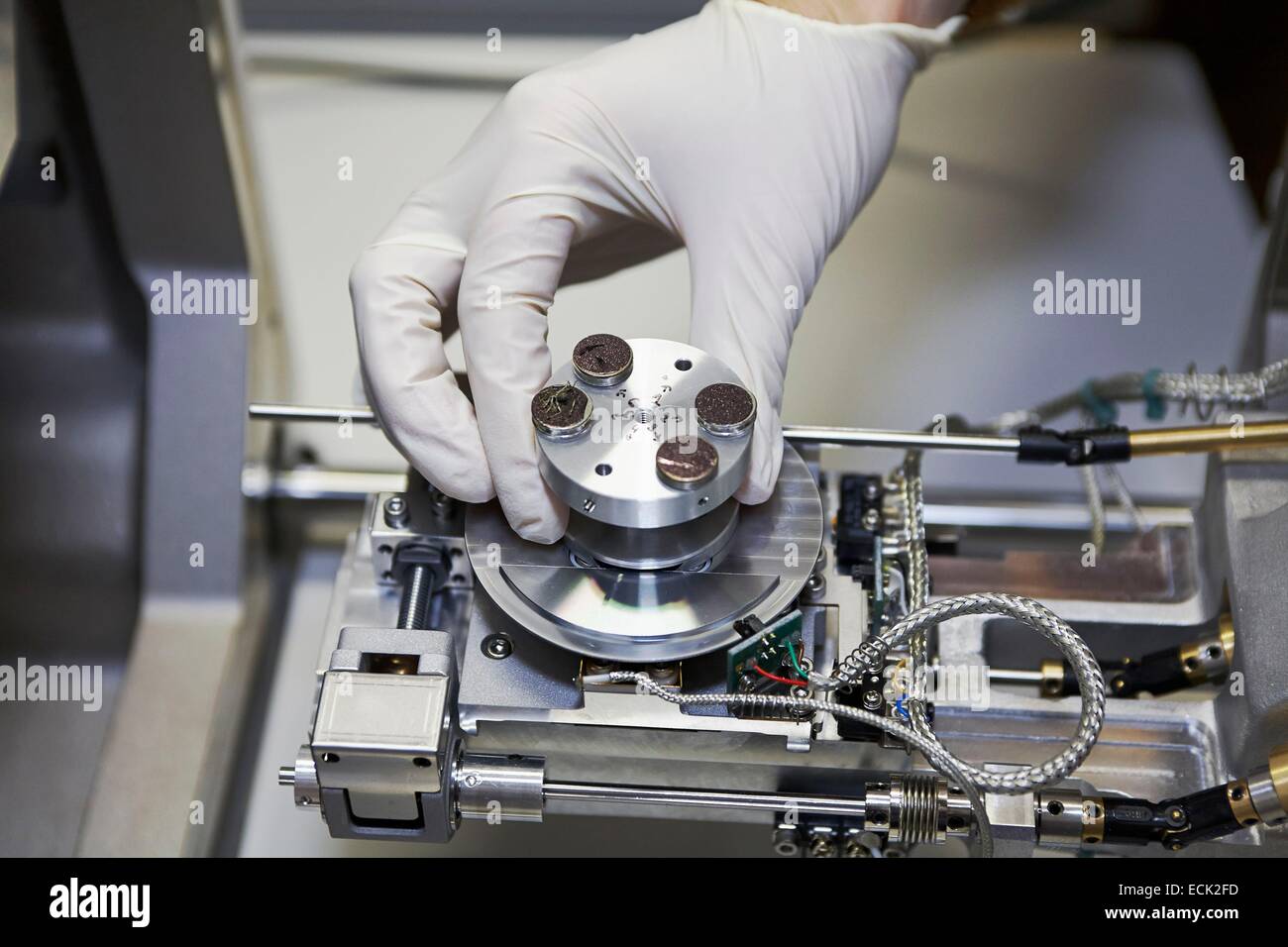 La microscopie électronique à balayage Banque de photographies et d ...