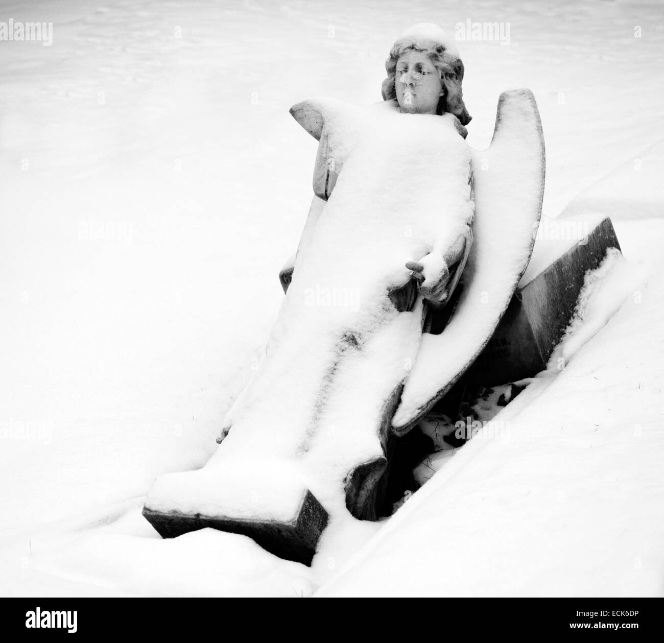 Monument à l'ange déchu Banque de photographies et d’images à haute ...