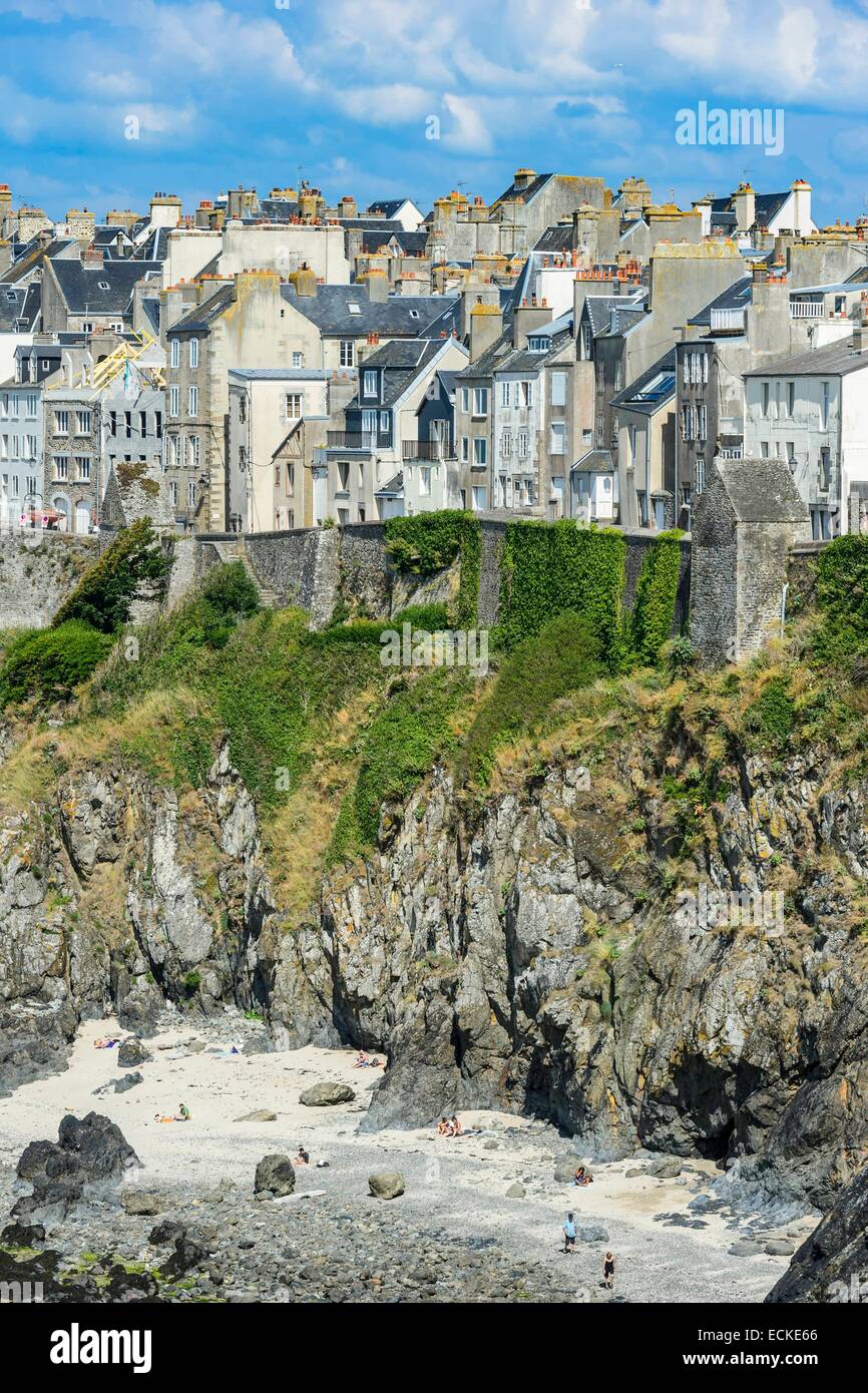 France, Manche, Cotentin, Granville, la haute ville construite sur un ...