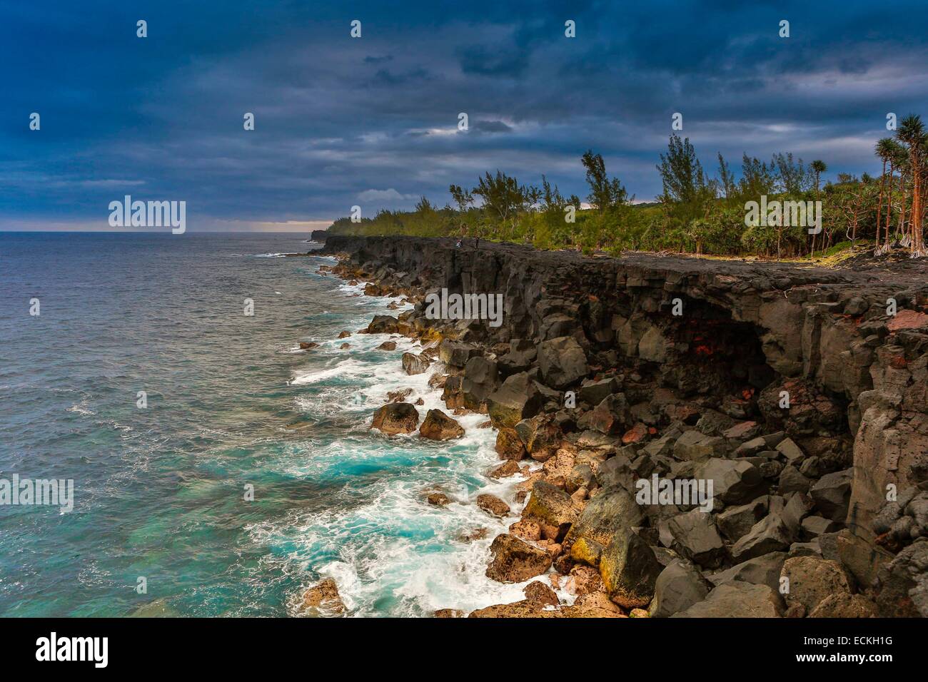 La France, l'île de la réunion, de Saint Philippe, Mare Longue, rivages ...