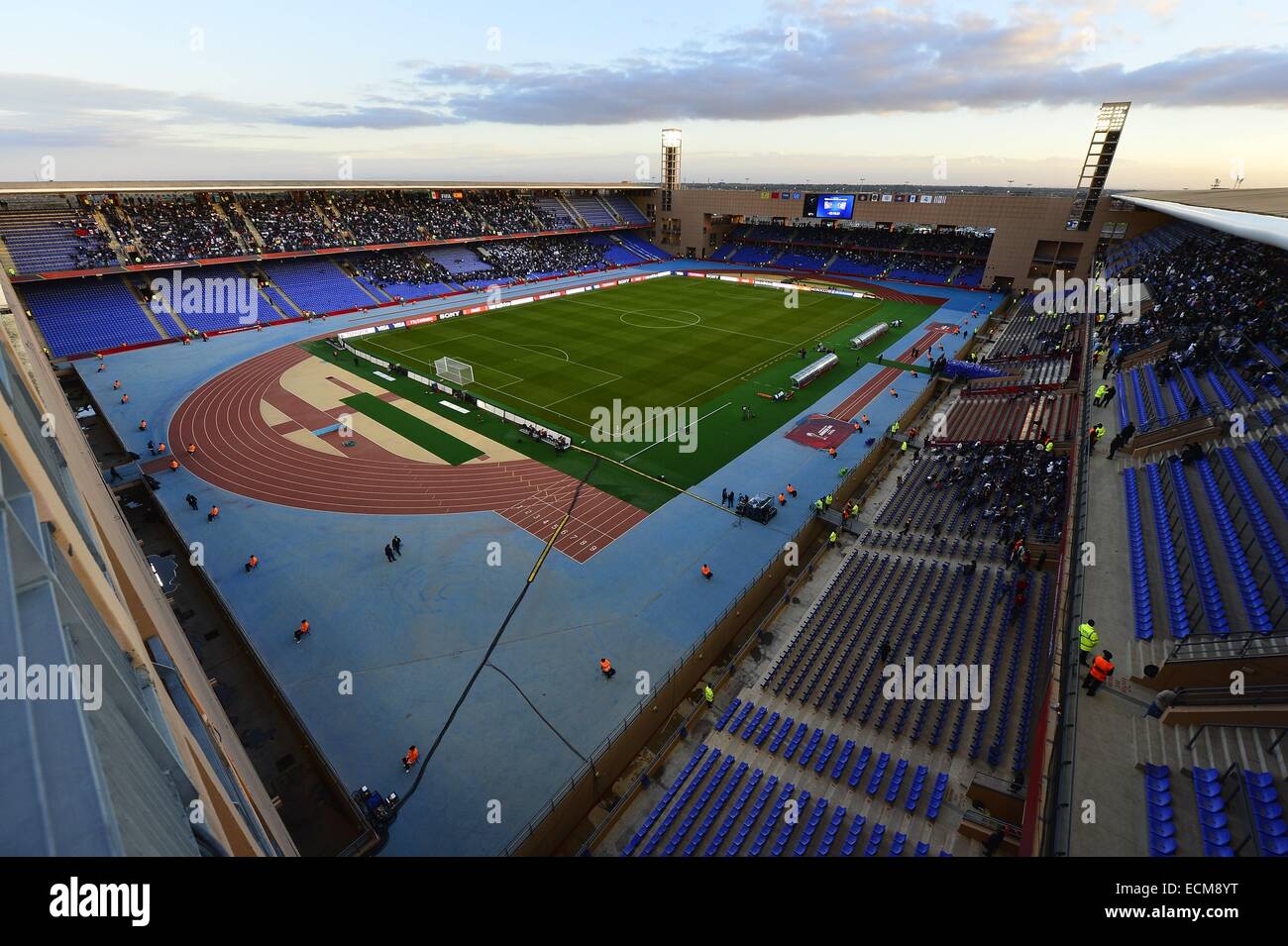 Marrakech, Maroc. Dec 16, 2014. Gran Marrakech Stadium, match entre ...