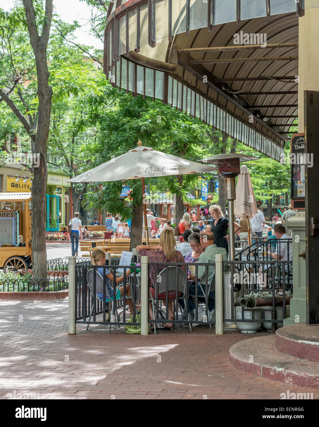 Le centre ville de boulder Banque de photographies et d’images à haute ...