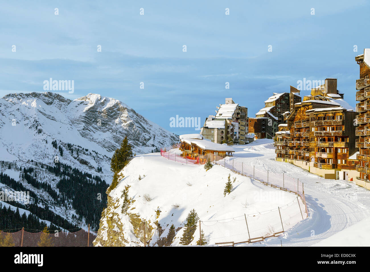 Avoriaz ski resort Banque de photographies et d’images à haute ...