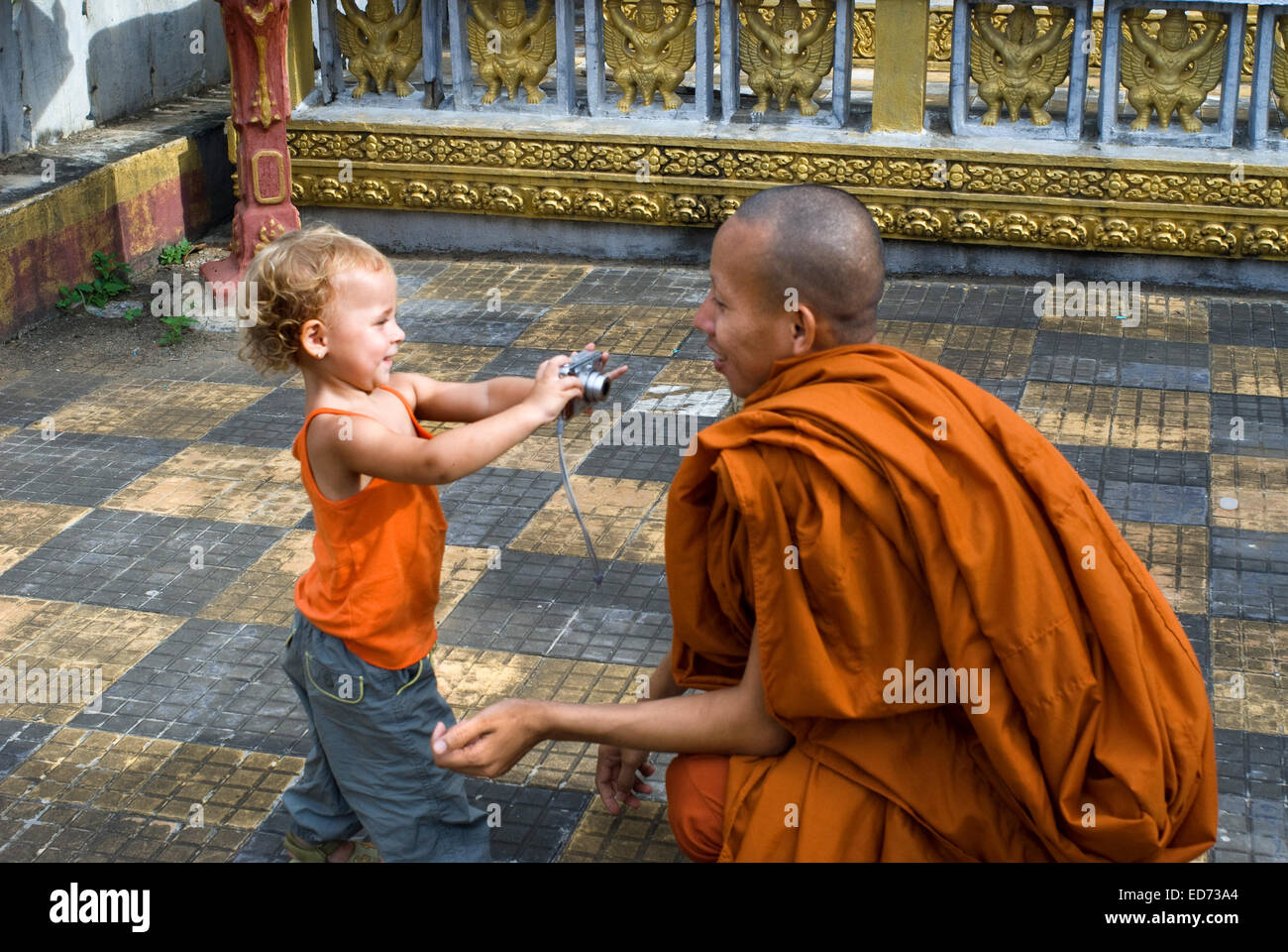 Moine pour enfants Banque de photographies et d’images à haute ...