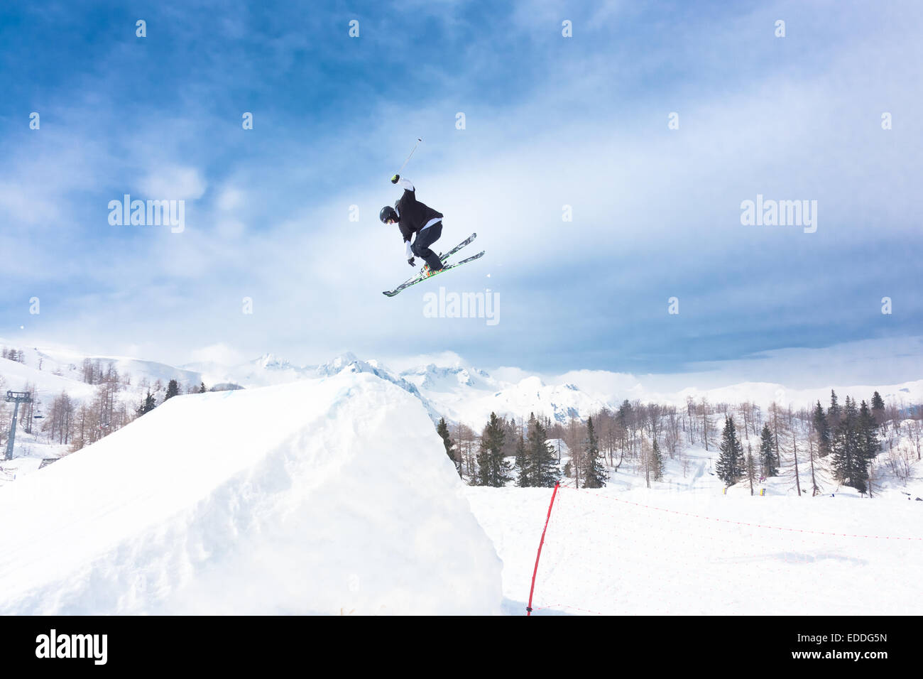 Saut en hauteur Banque de photographies et d’images à haute résolution ...