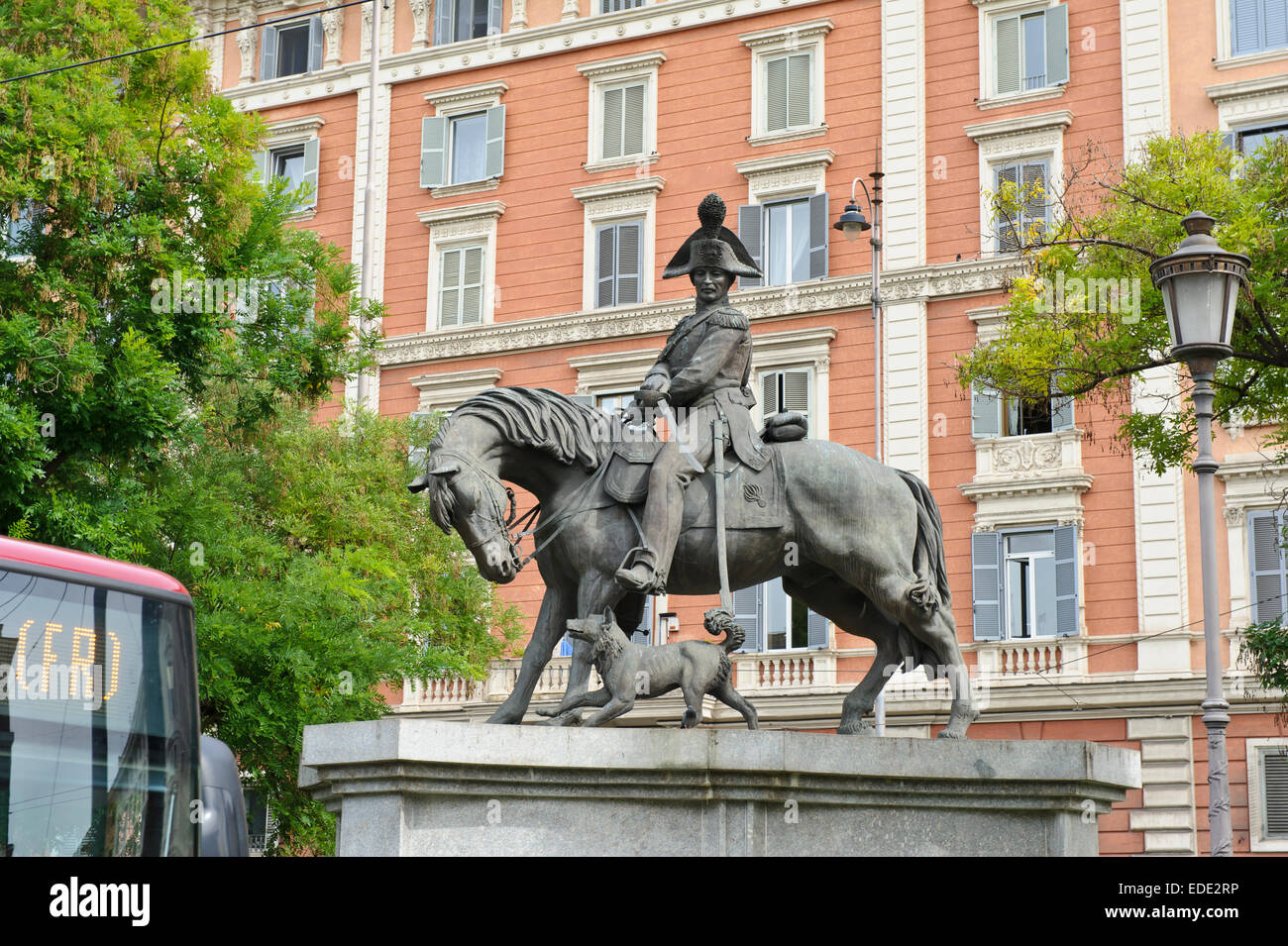 Statue de grimaldi Banque de photographies et d’images à haute ...