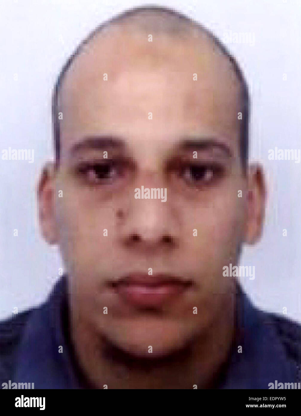 Photo libérée par la Police Judiciaire de Paris montrer Cherif Kouachi ...