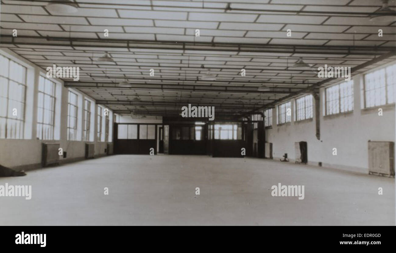 Cette photo capture un avion de la série Fleet 15459865494, qui fait ...