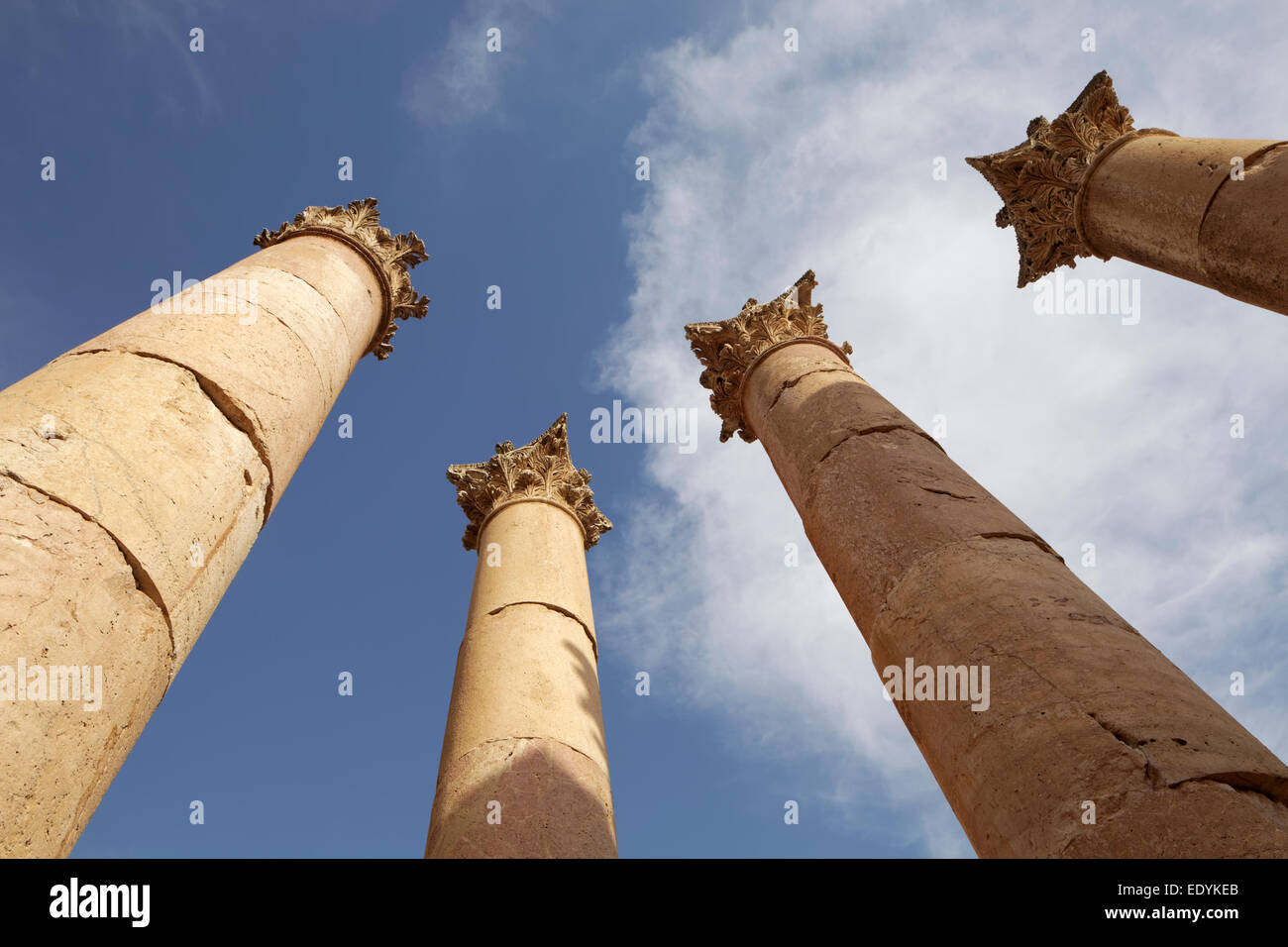 Colonnes, Temple d'Artemis, construit au 2ème siècle, ancienne ville ...