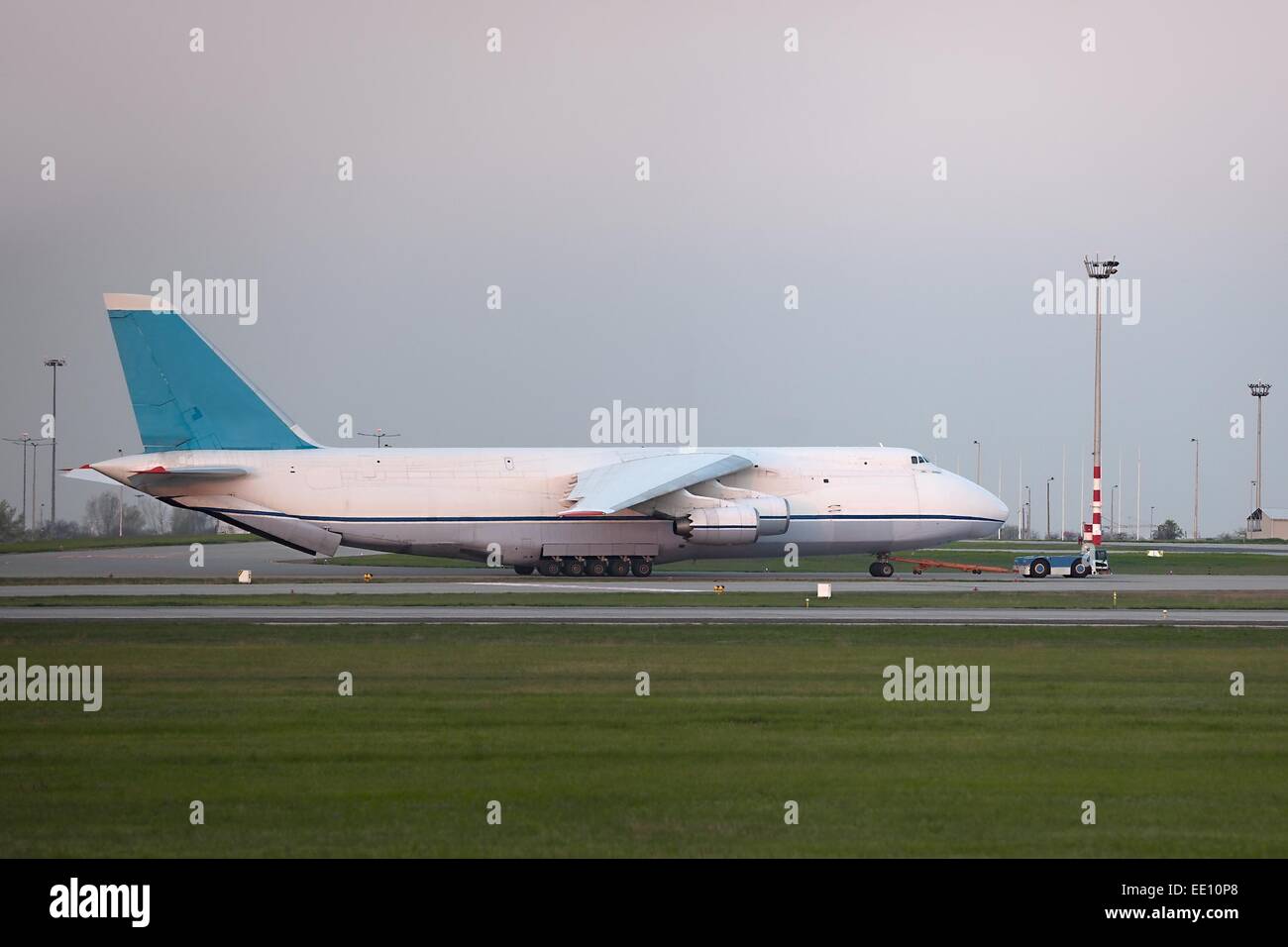 Avions et fret Banque de photographies et d’images à haute résolution - Page 2 - Alamy