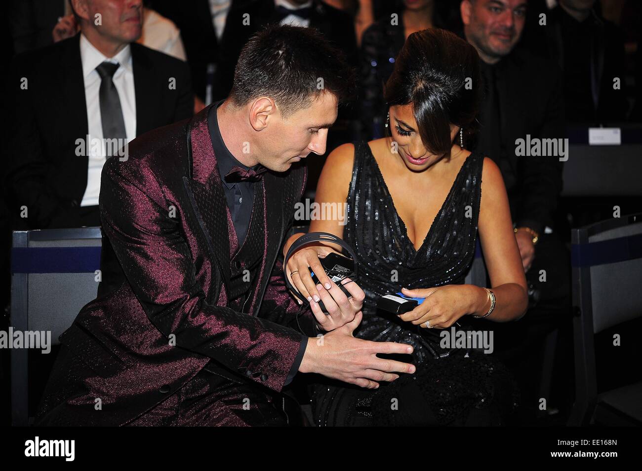 Lionel messi and antonella roccuzzo Banque de photographies et d’images ...