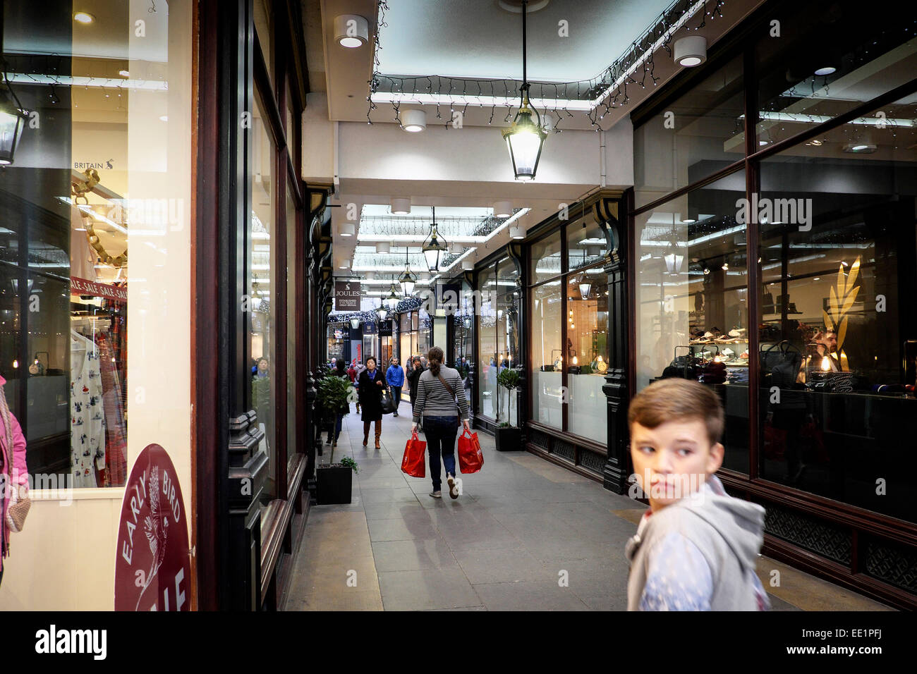Morgan arcade cardiff wales Banque de photographies et d’images à haute ...