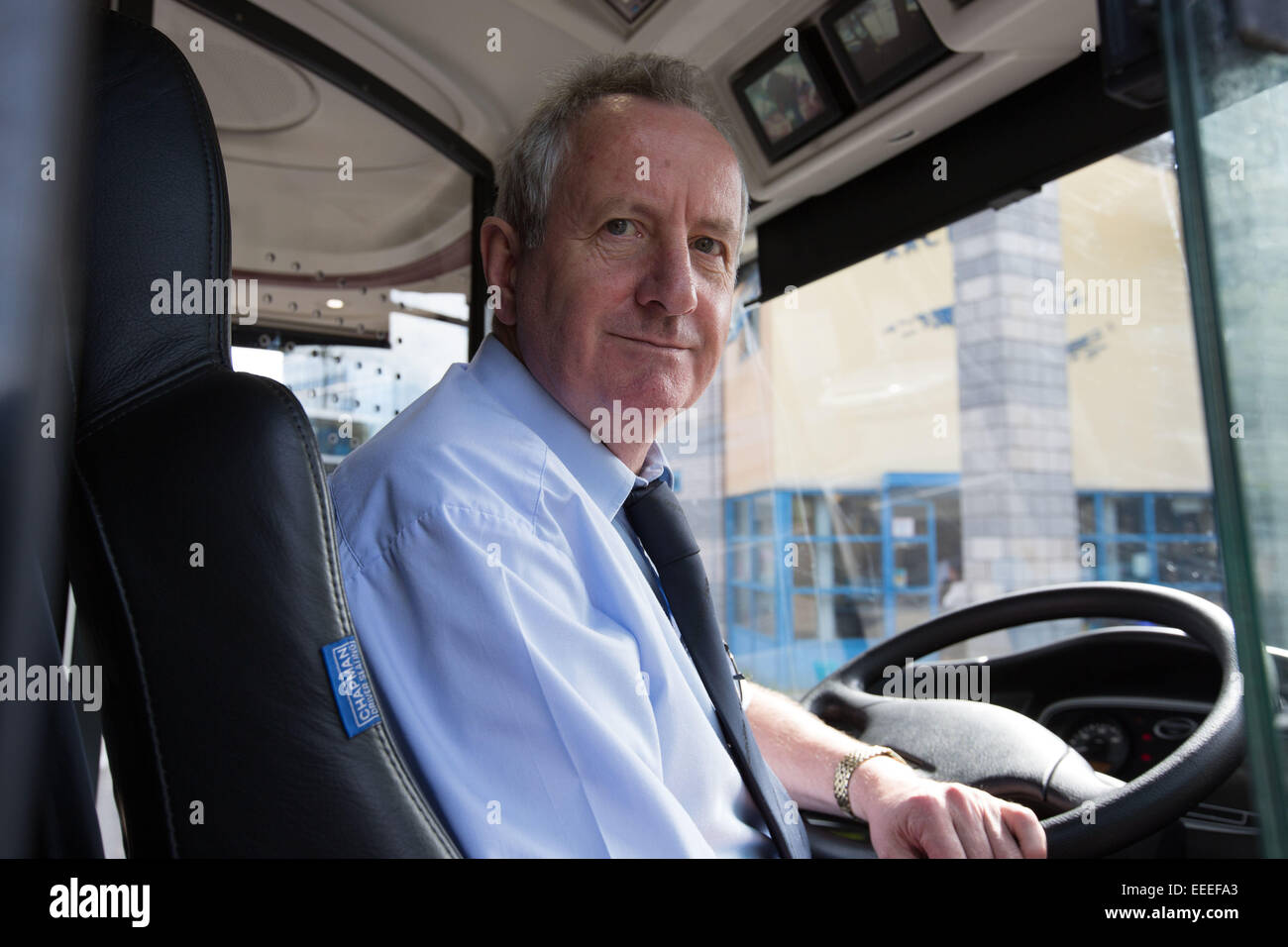 Conducteur d'autobus Banque de photographies et d’images à haute ...