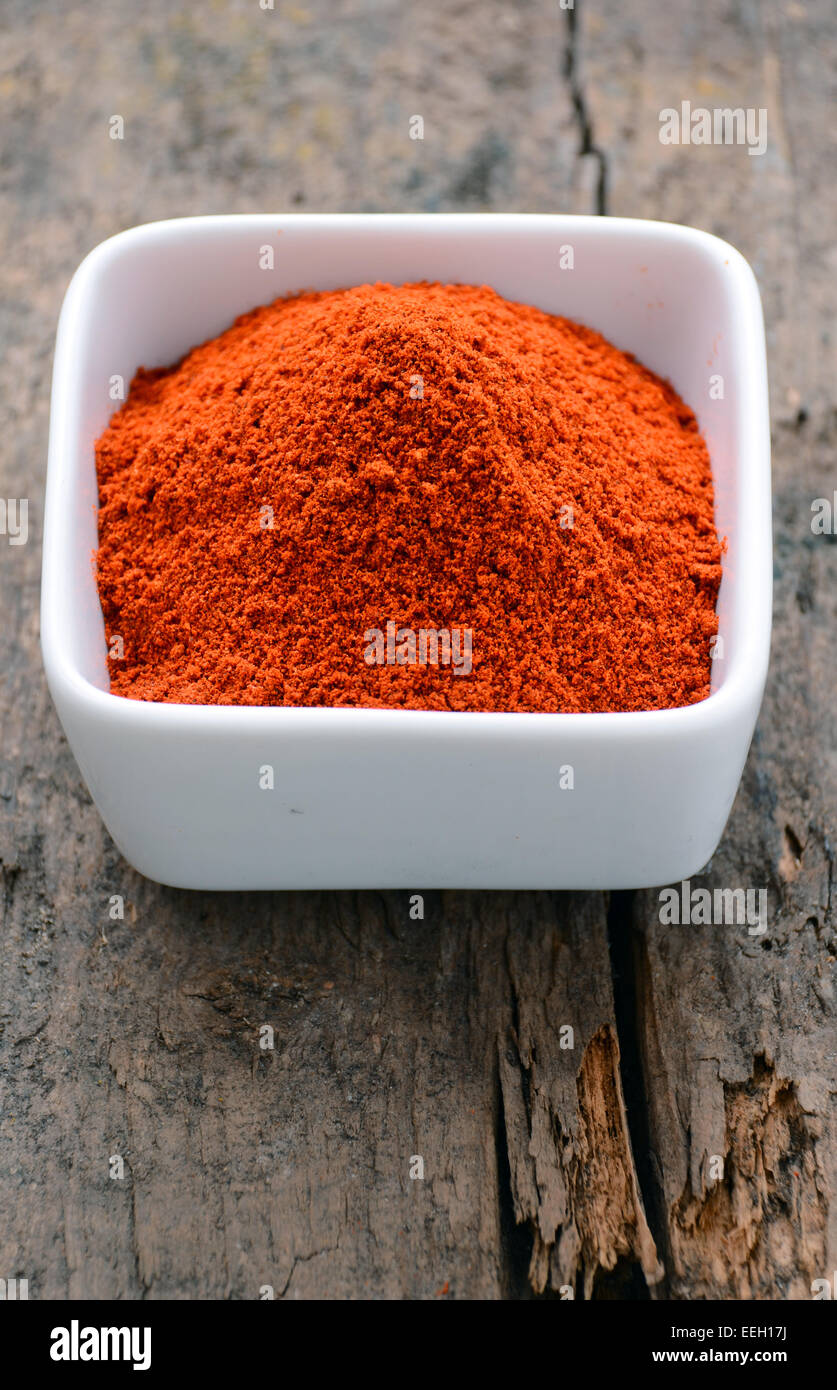 épice rouge en poudre Banque de photographies et d’images à haute ...