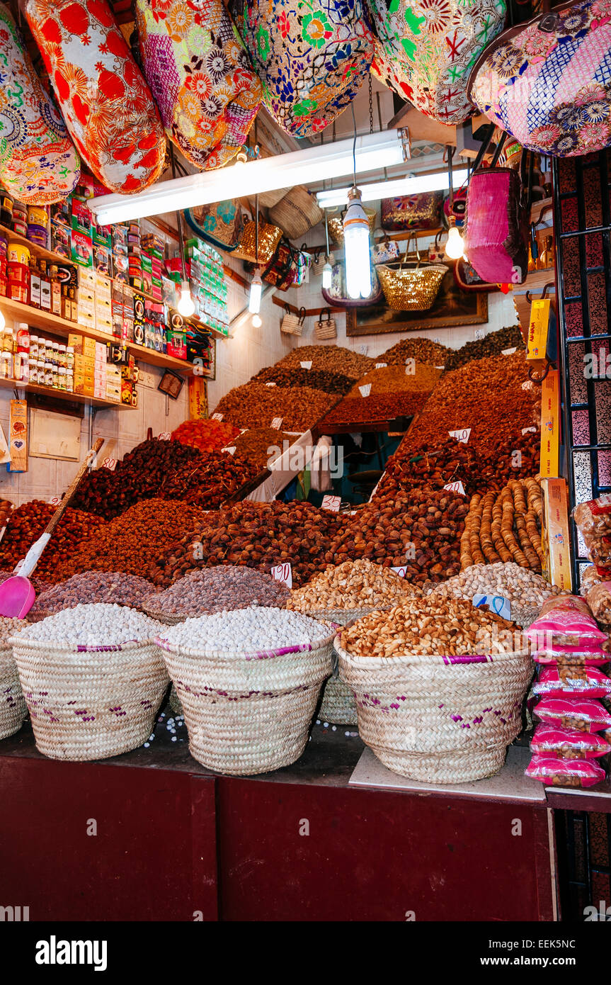 Marrakech souk dry fruit Banque de photographies et d’images à haute ...