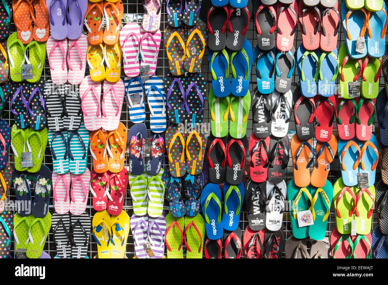 Shoe shop chatuchak market bangkok Banque de photographies et d’images ...