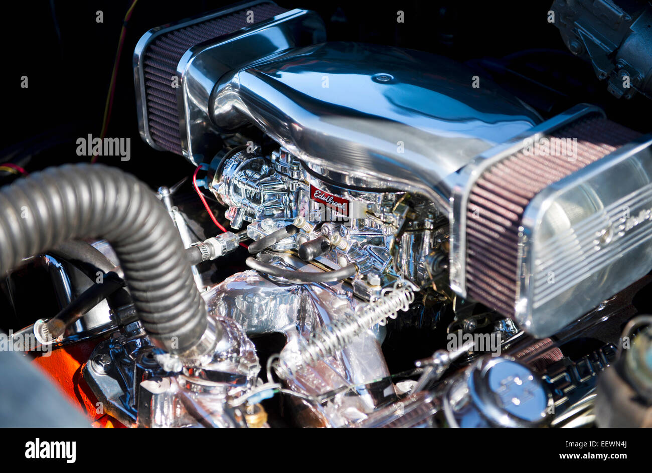 V8 haute performance chrome américain moteur de voiture personnalisée ...