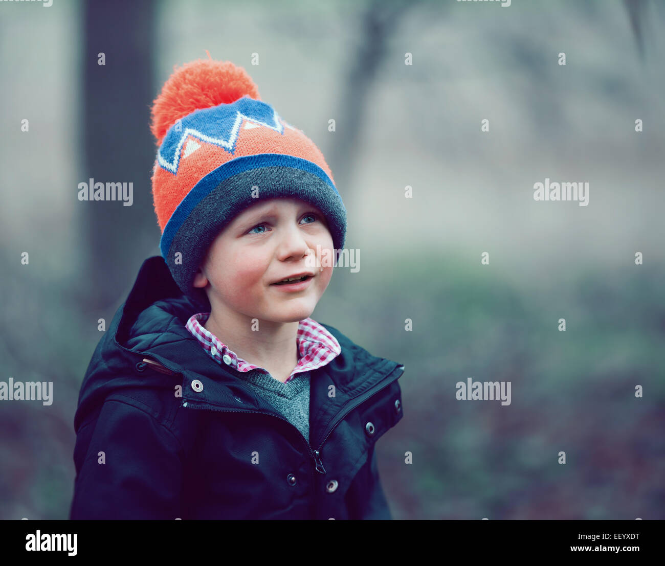 Pleure cri malheureux enfant Banque de photographies et d’images à ...