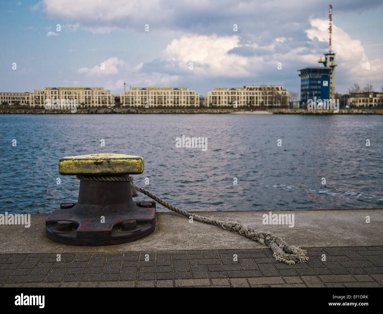 Bollard Banque de photographies et d’images à haute résolution - Alamy