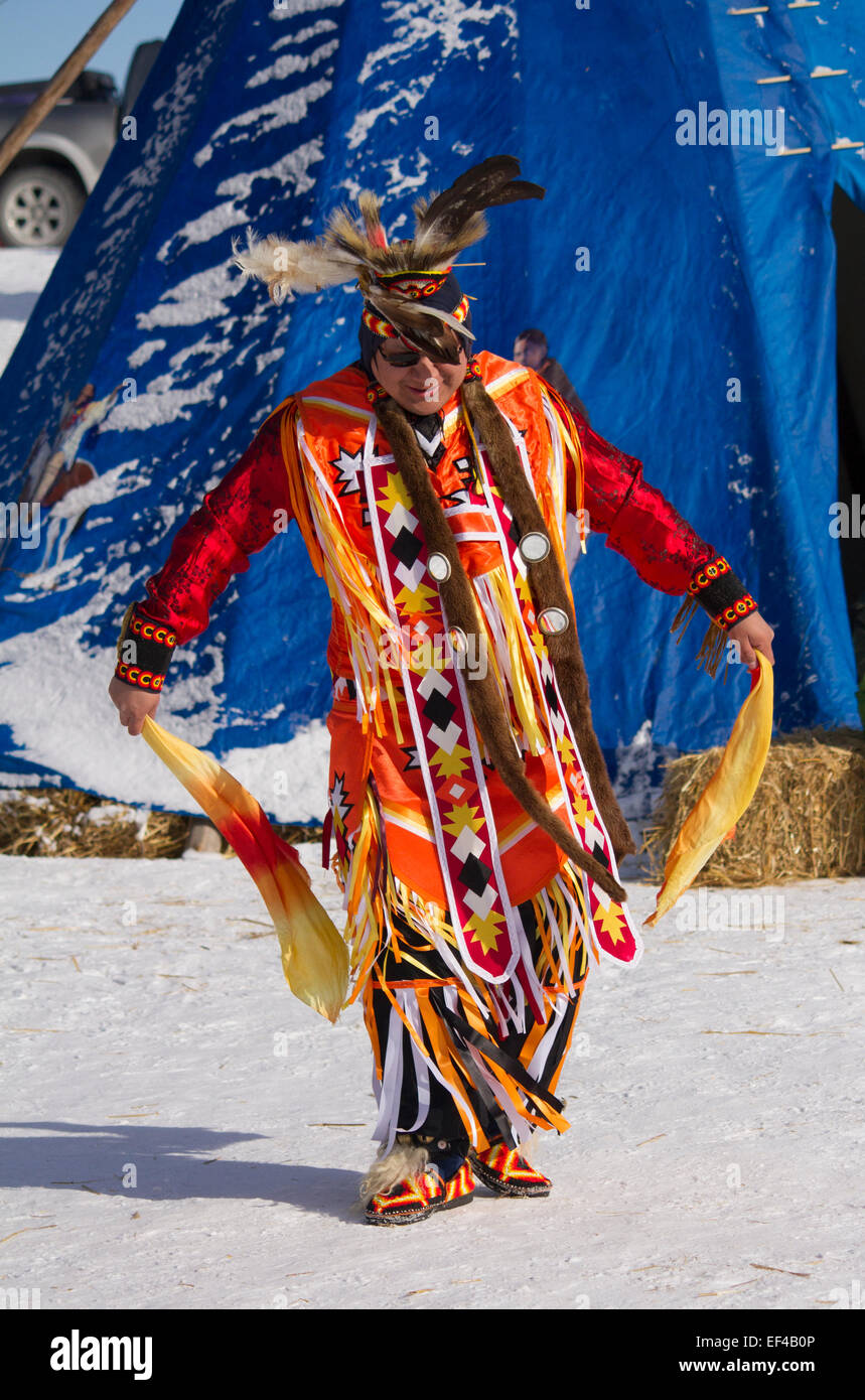 Homme autochtone canadien Banque de photographies et d’images à haute ...