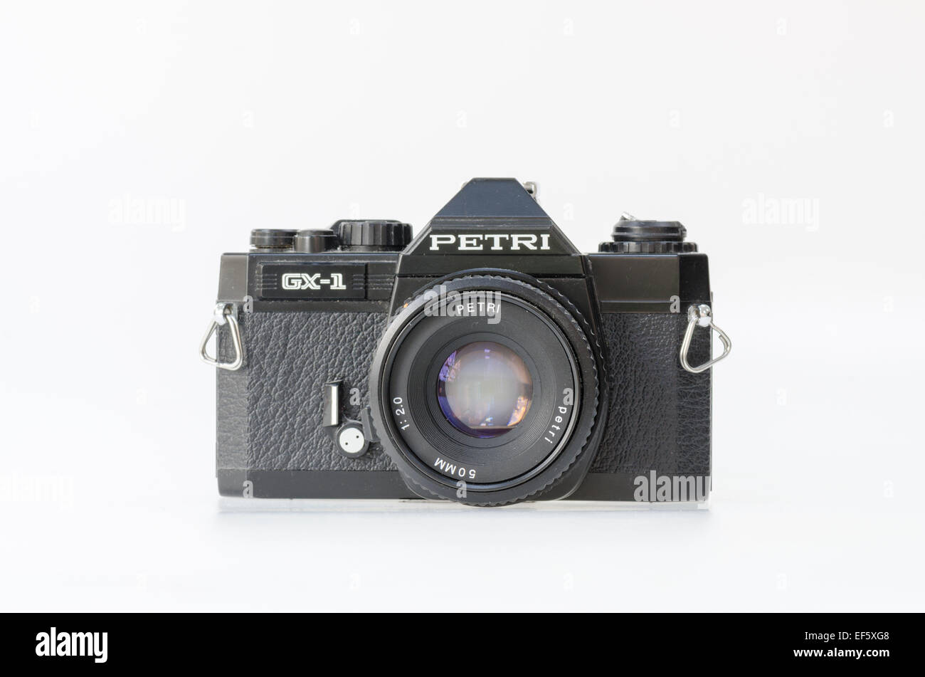 Petri 35mm camera Banque de photographies et d’images à haute ...