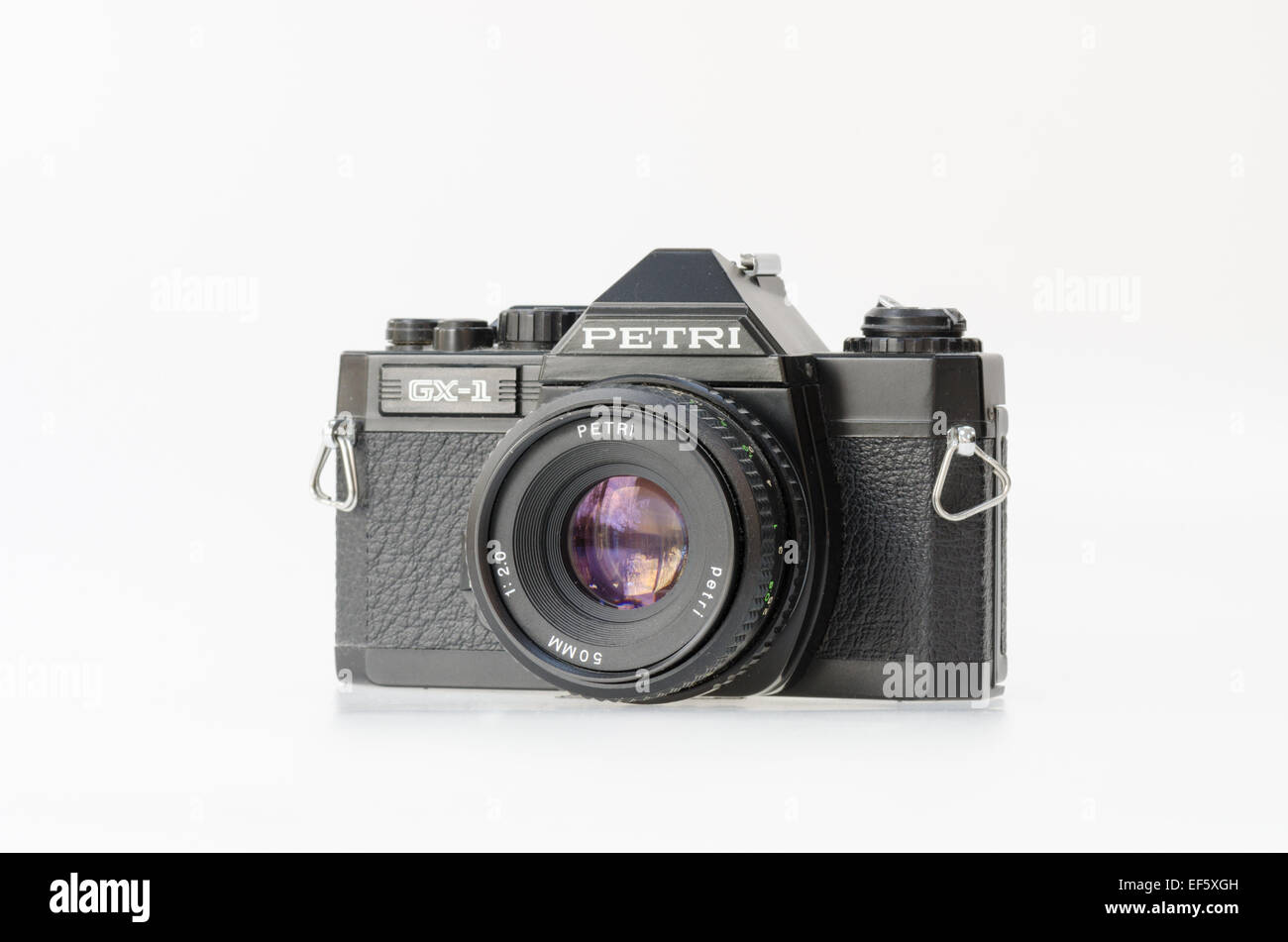 Petri 35mm camera Banque de photographies et d’images à haute ...