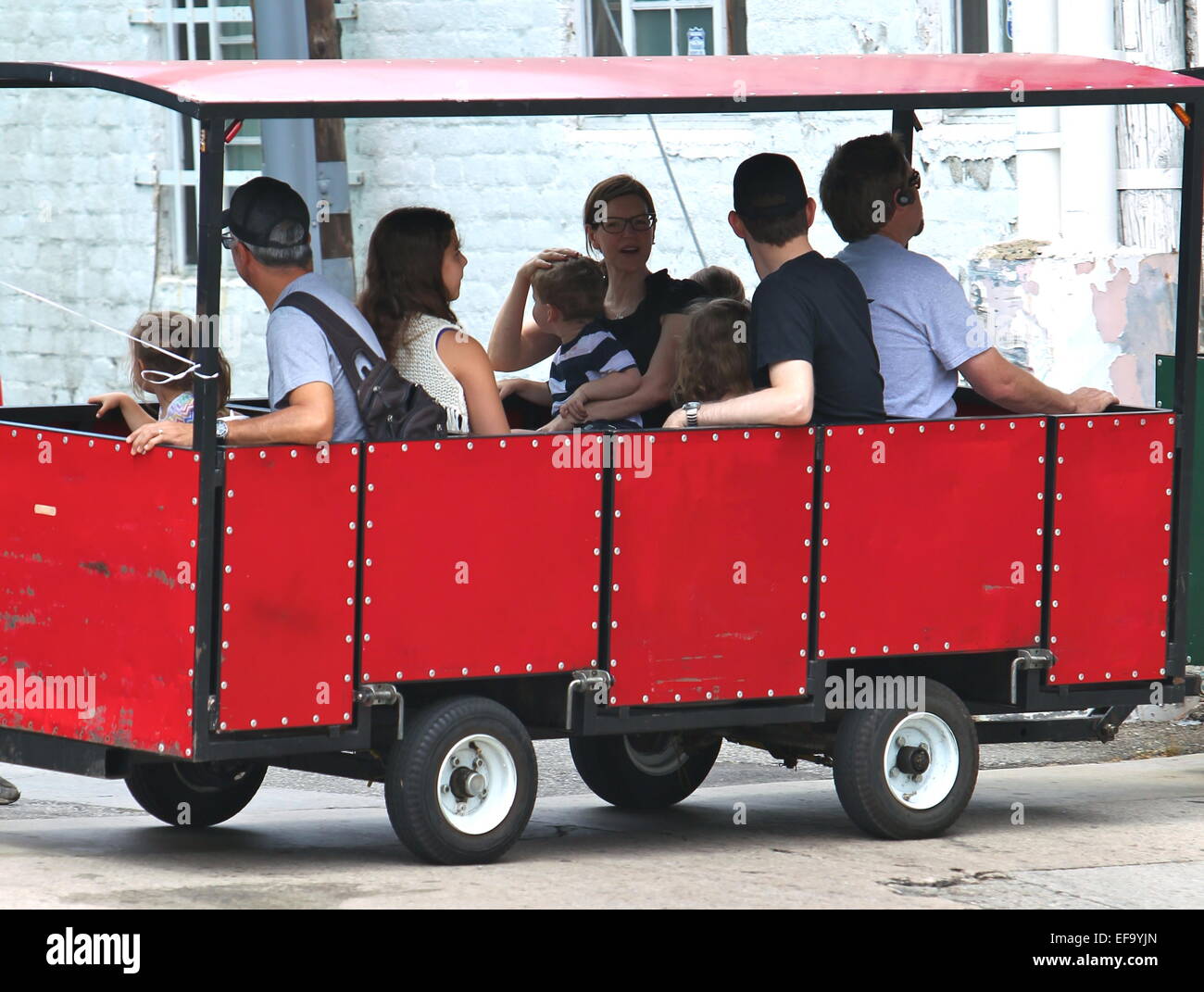 Lisa loeb and lyla rose Banque de photographies et d’images à haute ...