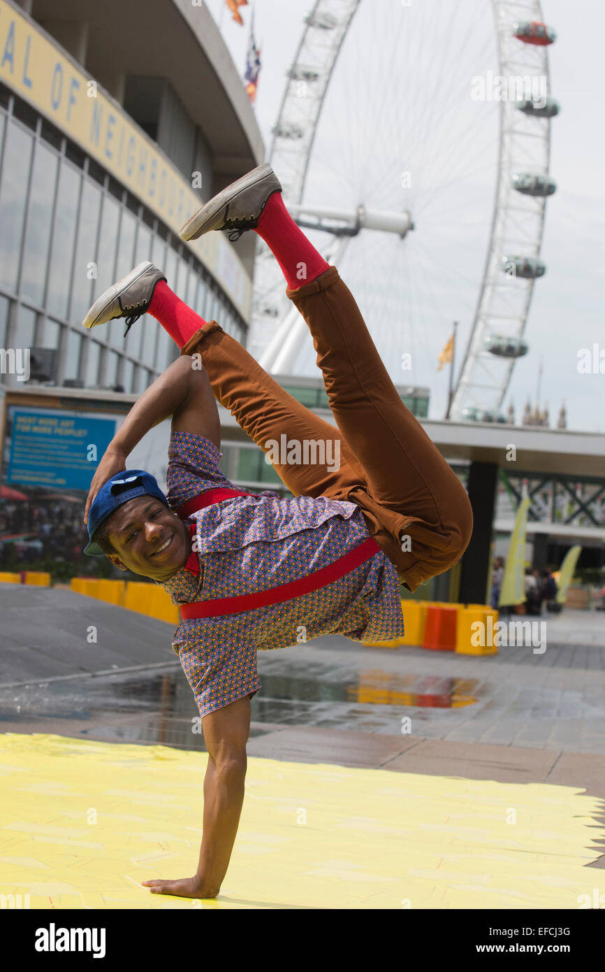 Rainure sur la route Banque de photographies et d’images à haute ...
