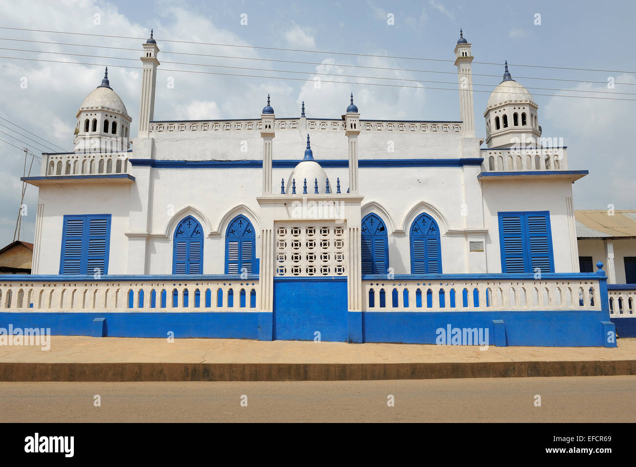 Mosque africa west africa Banque de photographies et d’images à haute ...