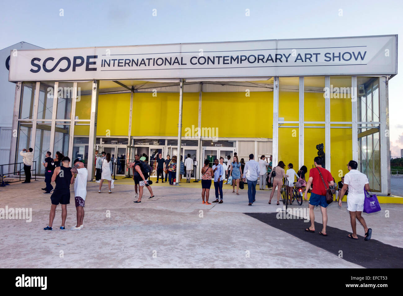 Scope international contemporary art show Banque de photographies et d ...