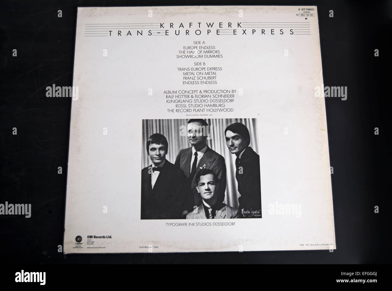 Kraftwerk trans europe express album Banque de photographies et d ...