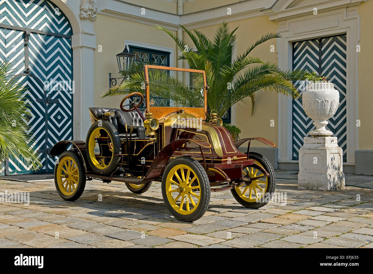Vintage 1908 renault Banque de photographies et d’images à haute ...