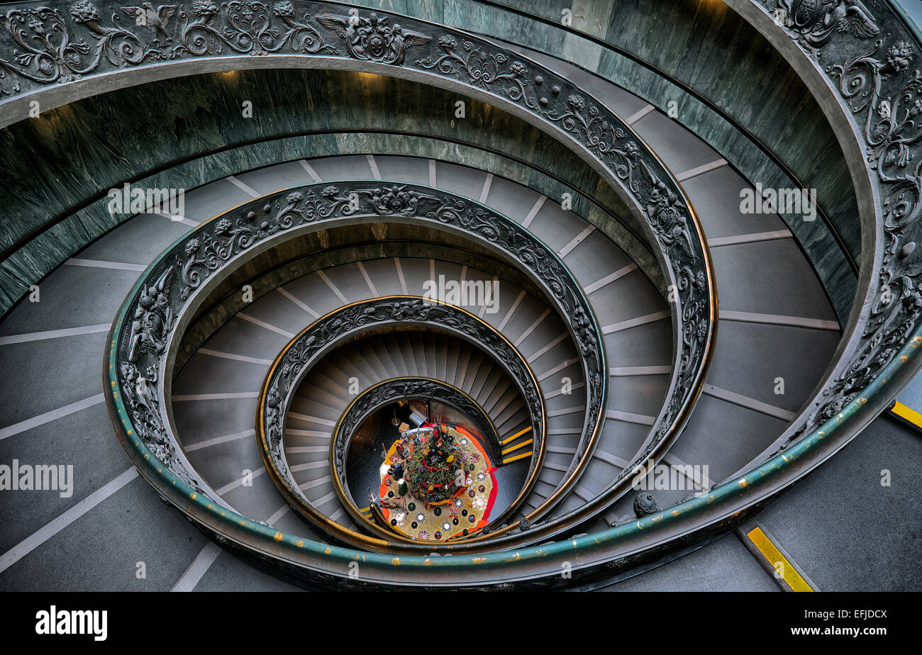 Italie. Rome. Vatican. Un double escalier en colimaçon.escalier de ...