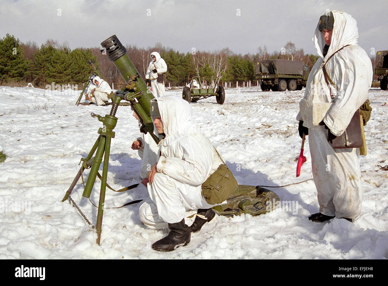 Mortier de 120 mm Banque de photographies et d’images à haute ...