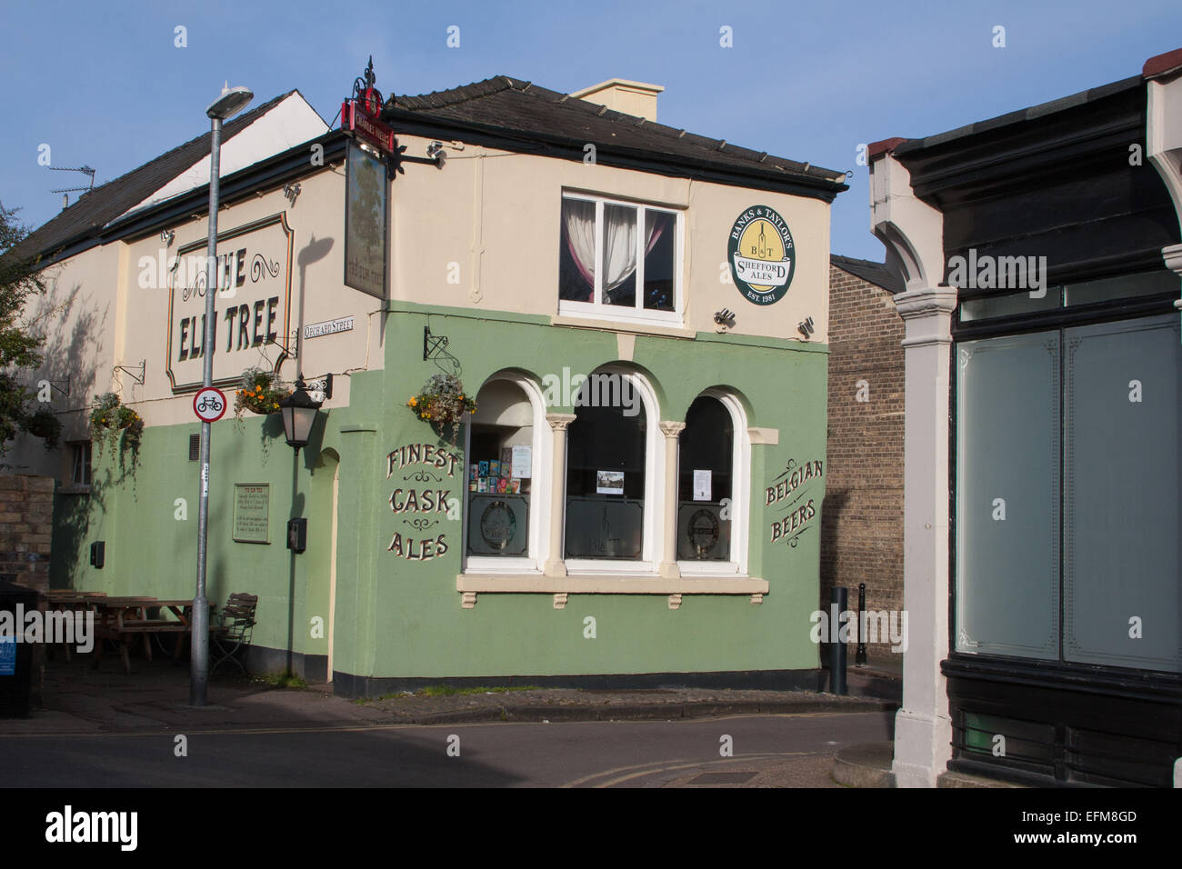 British pub signs Banque de photographies et d’images à haute ...