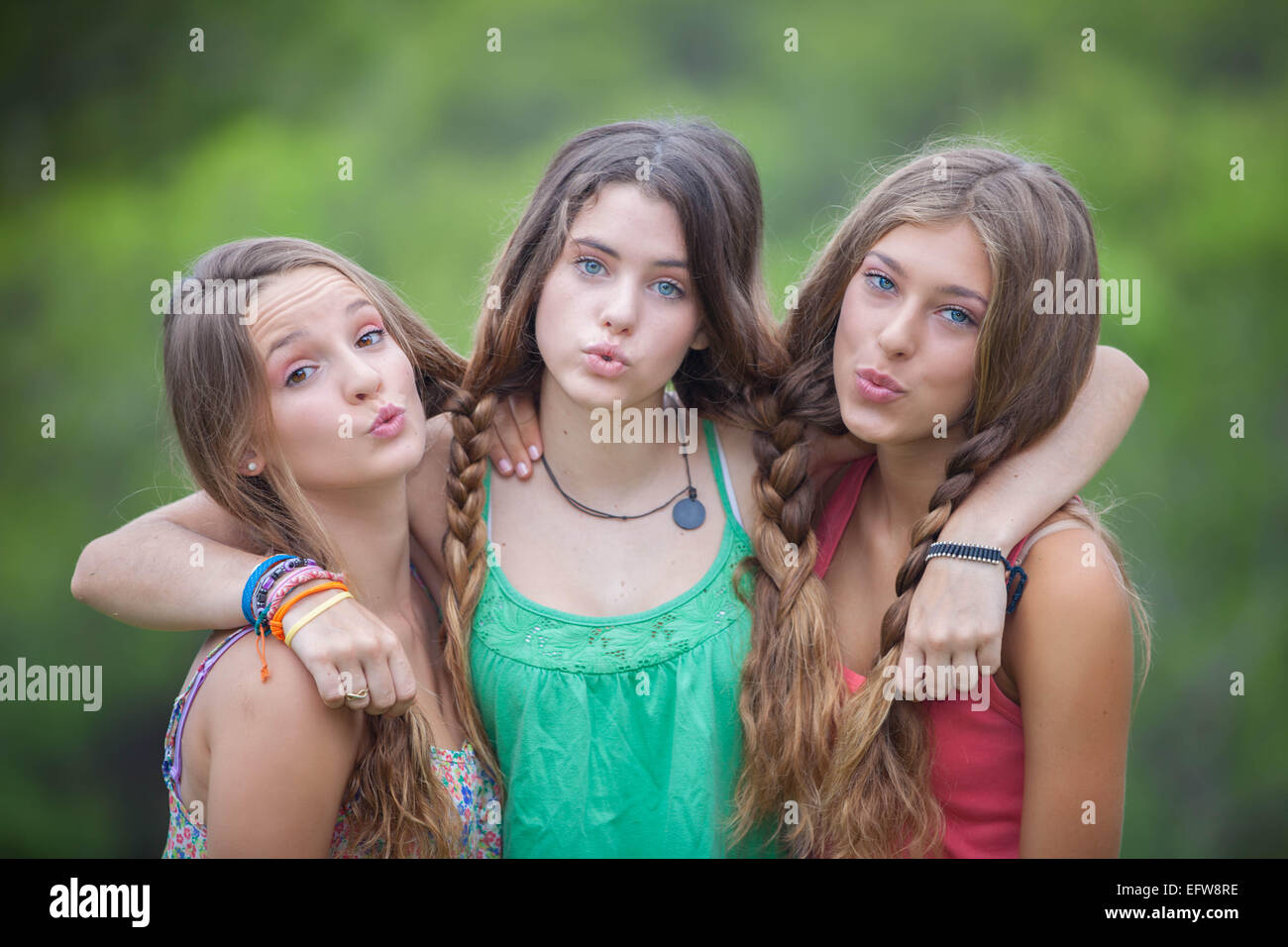 Teen girls Banque de photographies et d’images à haute résolution - Alamy Teen girls Banque de photographies et d’images à haute résolution - Alamy
