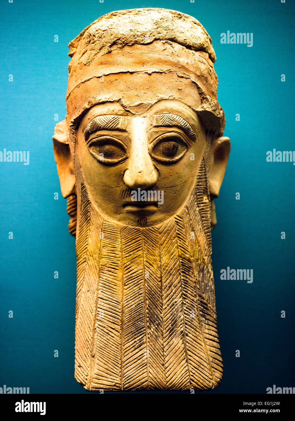 Culture chypriote de tête en terre cuite 700-500 BC Photo Stock - Alamy