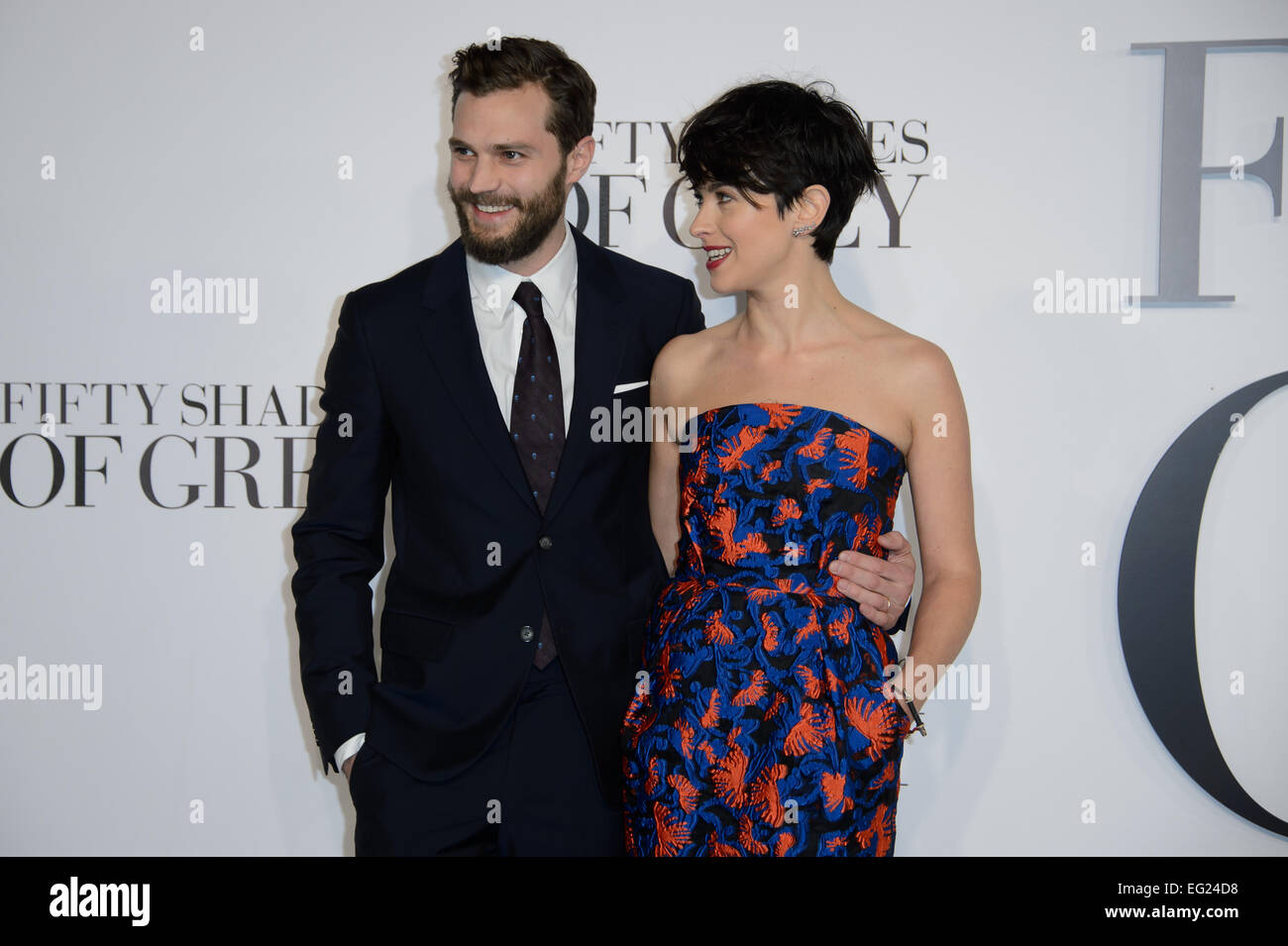 Jamie Dornan et Amelia Warner lors de la première de 50 nuances de Grey ...