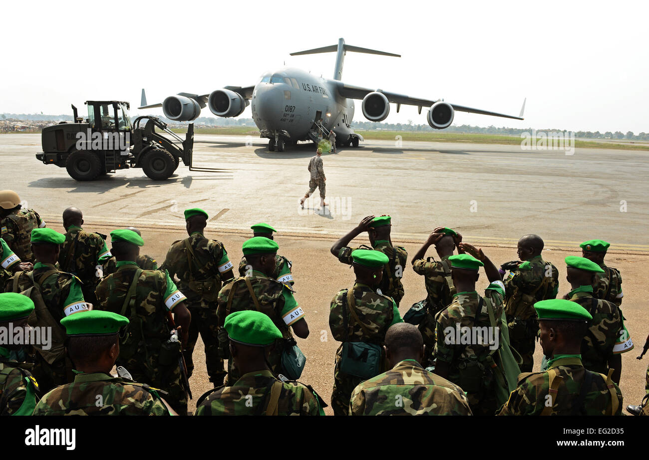 Rwanda defense force Banque de photographies et d’images à haute ...