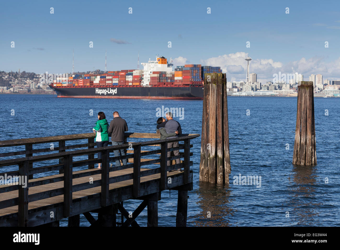 Porte conteneurs sur elliott bay Banque de photographies et d’images à ...